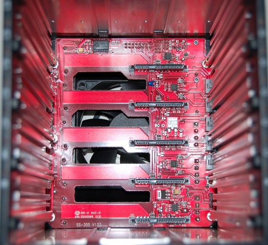 Addonics Disk Array 5SA RAID Cage Review